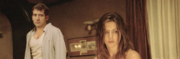 Derailed (2005) Movie Review - From The Balcony